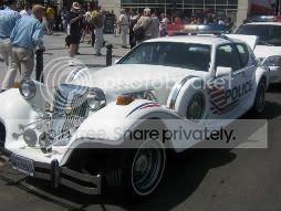 FARK.com: (3744239) Police recruiting car wins award for design because ...